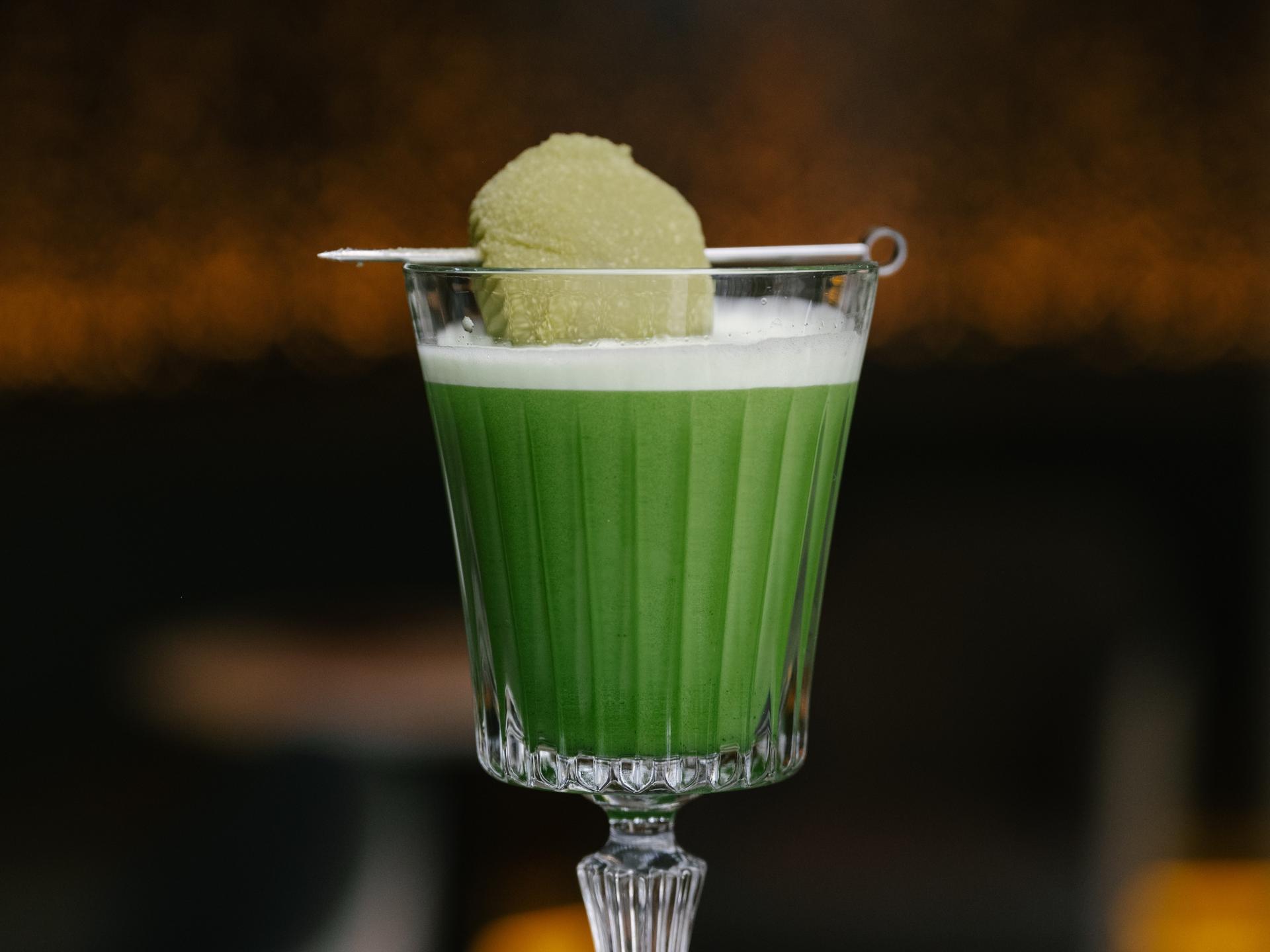 Handcrafted cocktails, delicious bites and more - Axis Lobby & Cocktail Bar